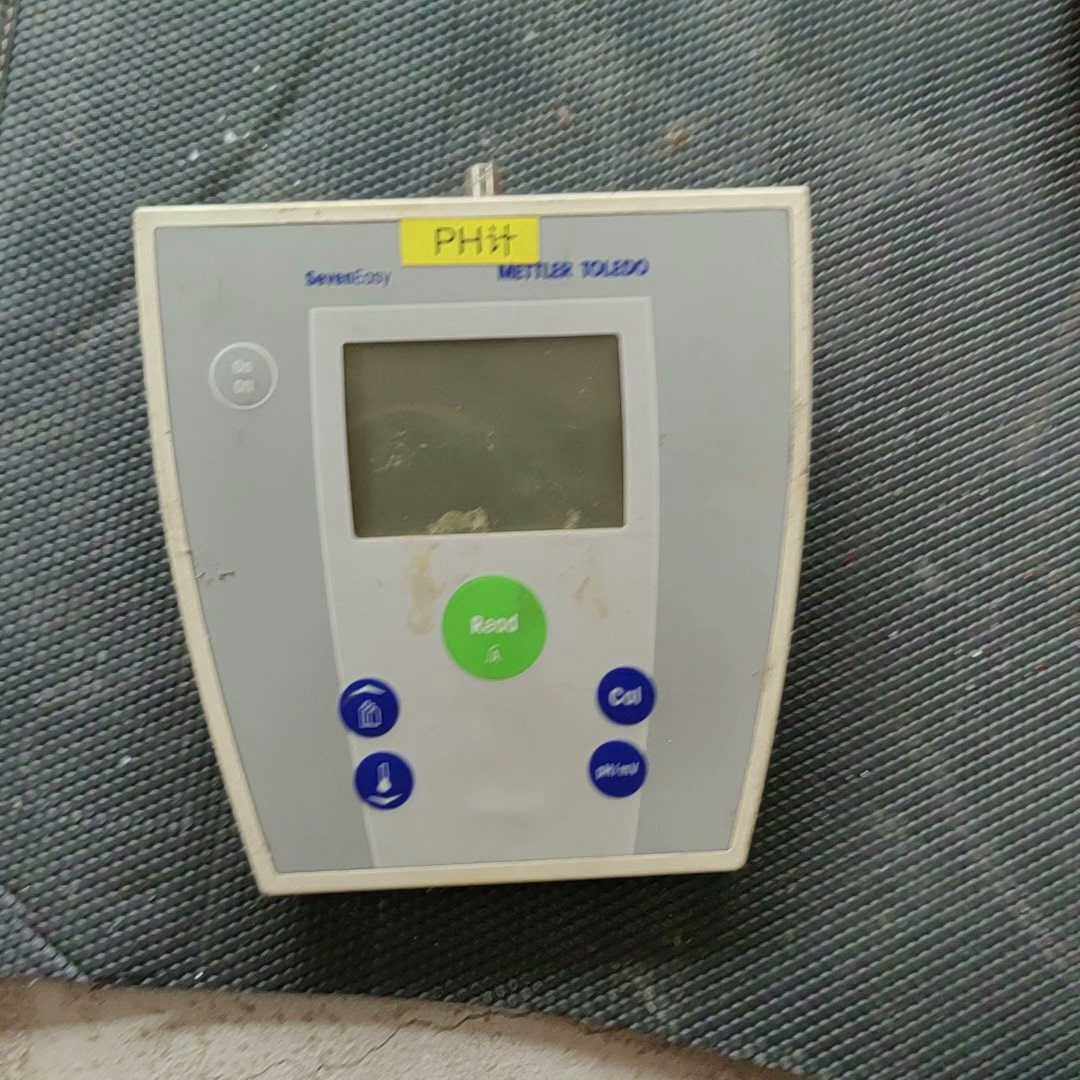 梅特勒PH测量仪器,。无其它配件。外观及成色见实物图片上所拍
