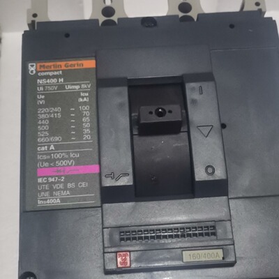 现货供应全新热卖断路器NS400N  NS400H  NS400L