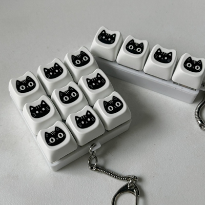 现货罗小黑按键钥匙扣机械键盘客