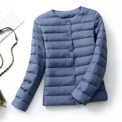 圆领轻薄单排扣外套女士上衣 Round neck single breasted jacket