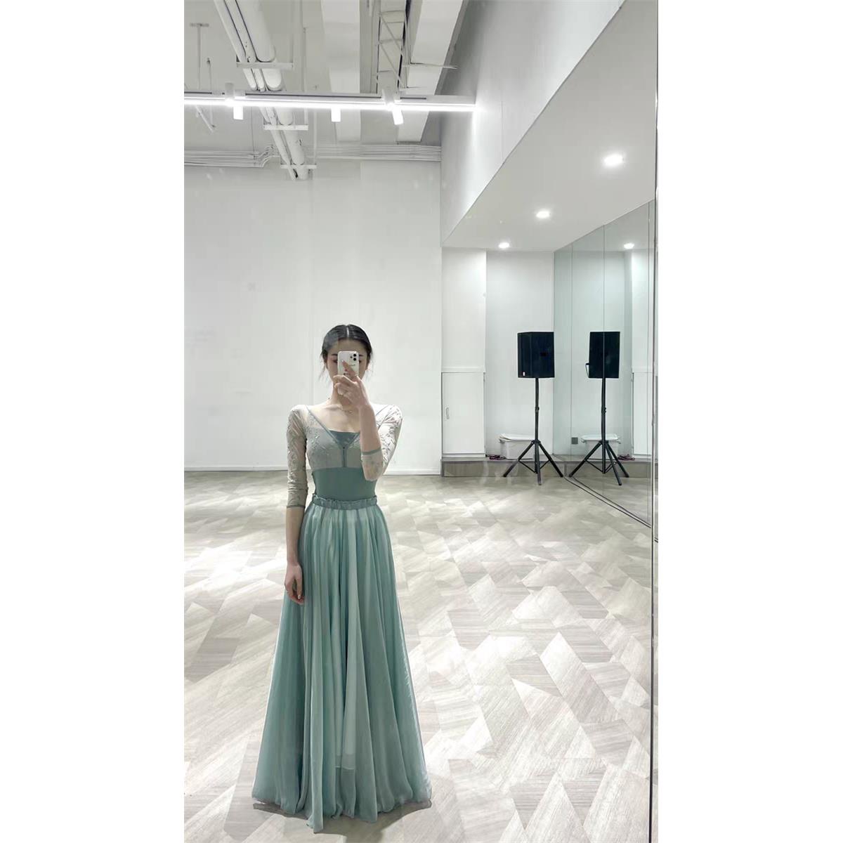 720度大摆裙舞蹈练功服古典半身裙飘逸芭蕾形体操服瑜伽演出表演