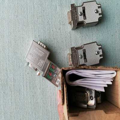 (询价)helmholz菲尼克斯连接器，两个全新两个拆机件