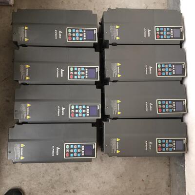 台达15KWCP2000二手拆机变频器VFD150CP43A~议价