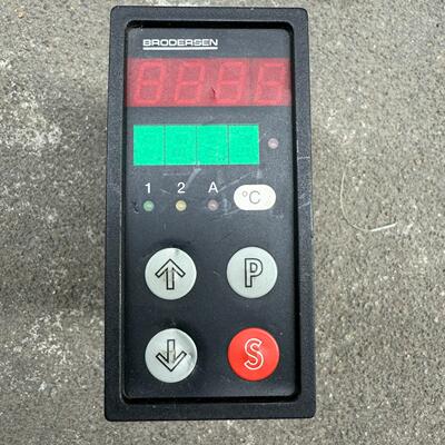 UDC-35 控制器 BRODERSEN 工业温控议价维修
