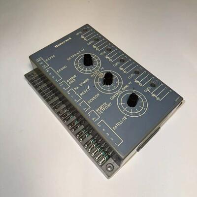 W7100A1053 工控配件 自动化控制模块 工业自动化组件议价维修