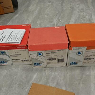 议价~EC7890B1010