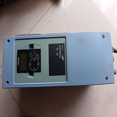 伟肯变频器NXL00235-C2H1SSS-09AA+BM1（耶耶电子）