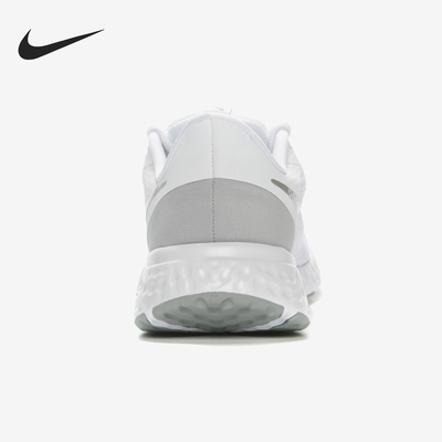 Nike/耐克正品REVOLUTION 5女士轻便防滑跑步鞋BQ3207-100