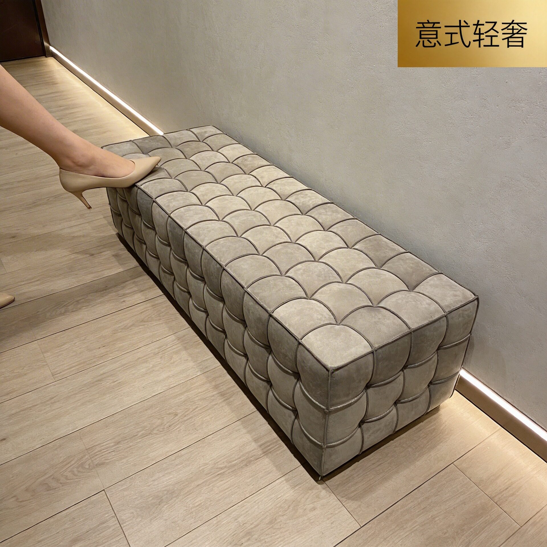 换鞋长凳不锈钢意式入门换鞋长凳现代简约卧室金属轻奢床尾凳床榻