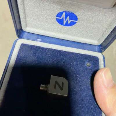 {议价}加速度传感器352C33，顺丰到付