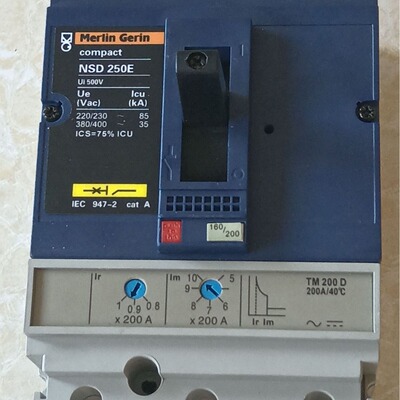 现货供应全新热卖断路器EZD  400M 250A 315A 350A 400A