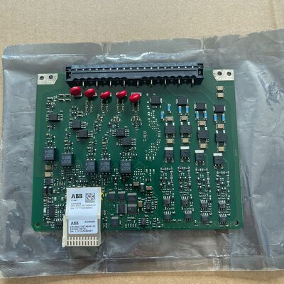 议价ABB全新控制板AIM0006 2RCA021397A000维修