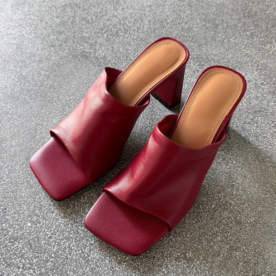 一字凉拖女夏外穿中跟凉鞋2024年新款仙女风高跟鞋夏季女粗跟拖鞋