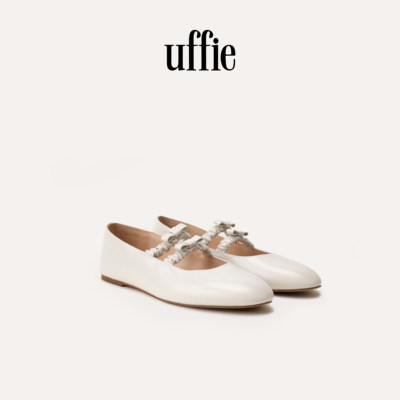 uffie于绘圆头松紧带平底鞋
