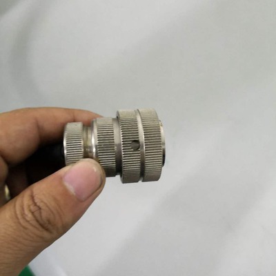 日本进口三菱激光机HC121电子手轮 广濑HRS航空插头15针脚原装