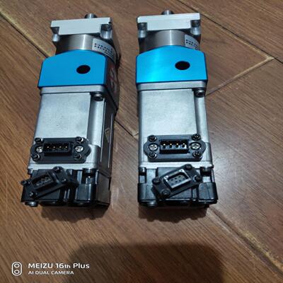 伺服电机R88M-K10030H-S2-Z，带PHT减~询价