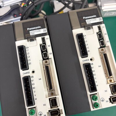 松下A5 1kw伺服驱动器MDDHT3530E、成色漂亮、功