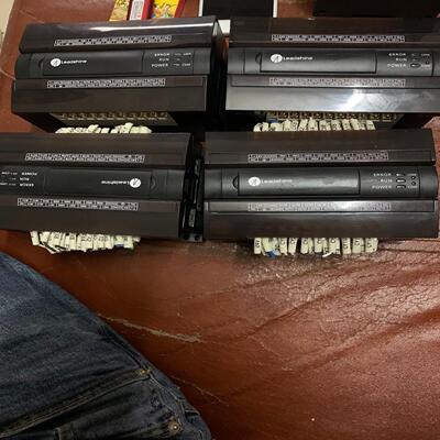 议~雷赛PLC-EM32DX-A2 有4台