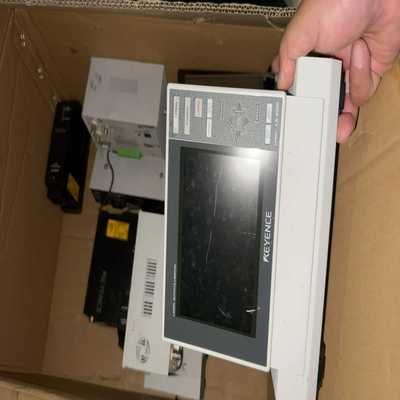 【星慕电子】基恩士LA-2000 LA-2010激光角度测量仪 4套