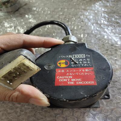 询价拍~LHB-019-1000编码器.如图，功能正常。