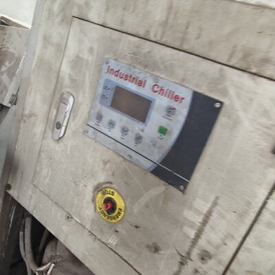 可维修江苏金荣森风冷型精密油冷机，型号YFC-80PX，201议价