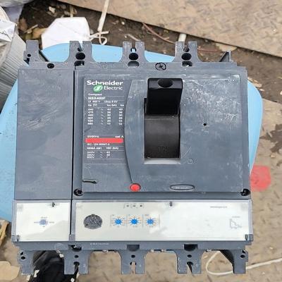 塑壳断路器NSX400F 4800a外壳有伤4p