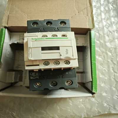 询价~LC1D40AM7C交流接触器