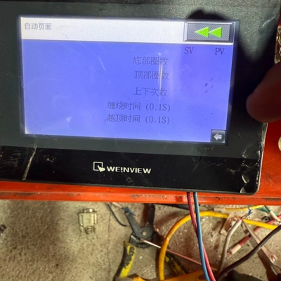 威纶通TK6051iP，图片为实物拍摄，通电显示下面2个边角--议价商