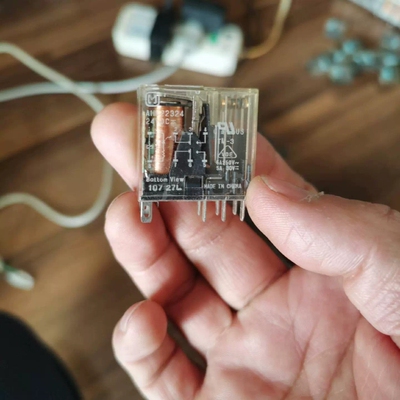 议价继电器AHN22324，直流24V，拆机，成色不错，几百议价