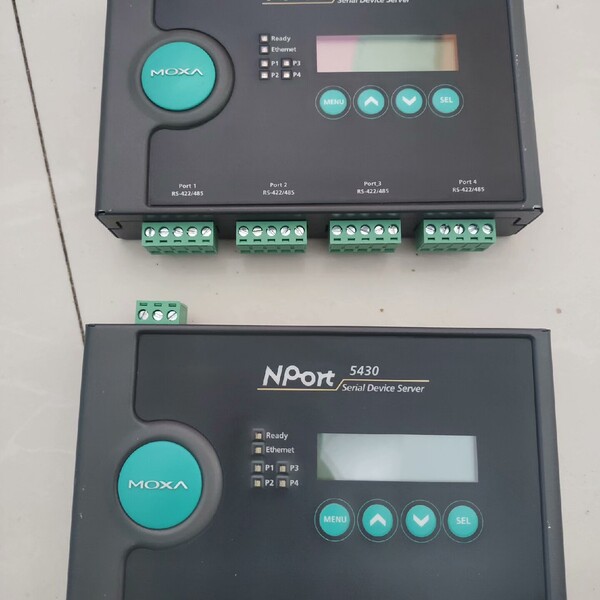 MOXA 5430 工业串口服务器 保证原装正品 功能正常,