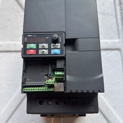 变频器VFD055E43A，5.5KW 380V三相输入
