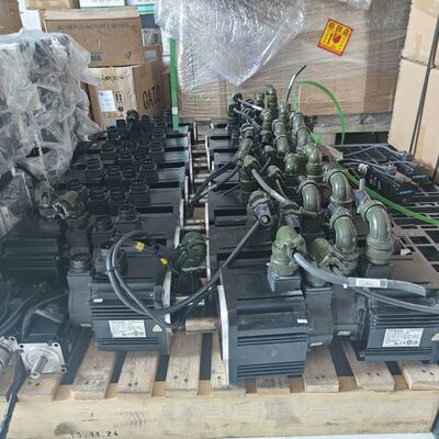 A6伺服电机2kw，型号：MDMF202L1G6M，13议价