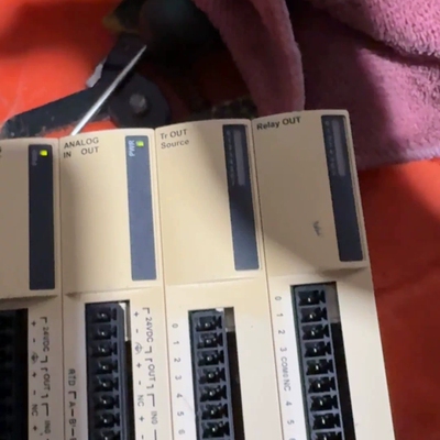 PLC TM218LDA40DRPHN--议价商品