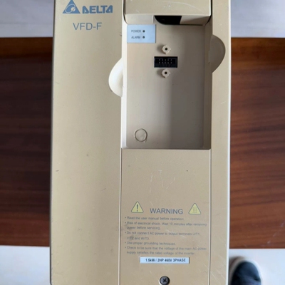 变频器VFD015F43A  380V 1.5k w议价