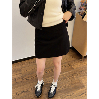 遮跨显瘦显腿长绵羊毛A字半身裙