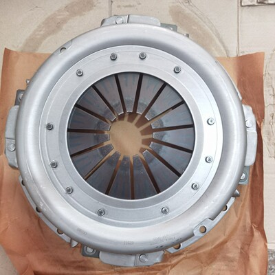 厦门金旅客车配件XML6700考斯特D4DD离合器压板412005H000