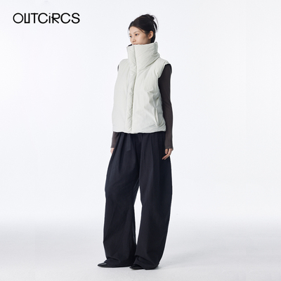 OUTCiRCS纸感大翻领羽绒马甲