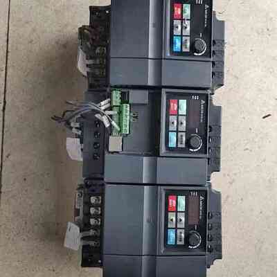变频器VFD022EL43A（1）2.2kw