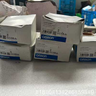 E2K-X4MF1电容式接近开关，未使用，齐全