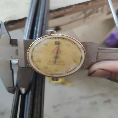 精密冷拔光亮小口径无缝钢管4*0.54*1现货定尺切割零售