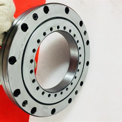 日本THK交叉滚子轴承RB158 内径114 外径207 厚度25mm 漂亮 特价