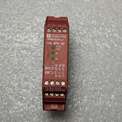 安全继电器 XPSAF5130 DC24V安全模块议价