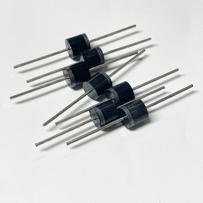 5KP33A/36A/40A/43A/45A/48A/51A/54CA 5000W 直插单/双向TVS管