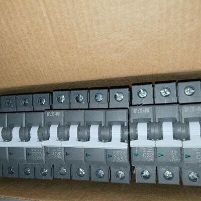 #空开PL10X-D20  4P 20A-议价