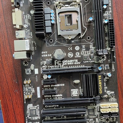 拆机技嘉GAB85D3VDDR3电脑1150针主板