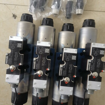 R900927230液压比例方向阀4WREE10E752-议价