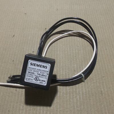SIEMENS TPSESA3 SECONDARY SURGE ARRESTOR E103120 277480AC TP