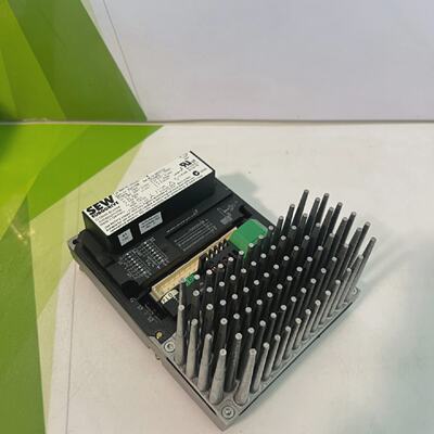SEW MM15C50300 08241198  convertitore di frequenza
