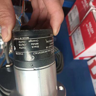 E6C2CWZ6C欧姆龙编码器4个每个充新-议价