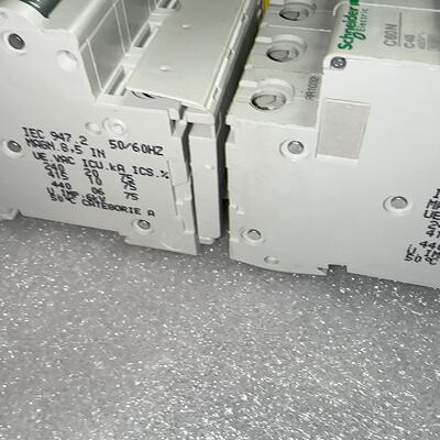 施耐德断路器C60N.C40  4P带漏电保护VigiC60--议价商品